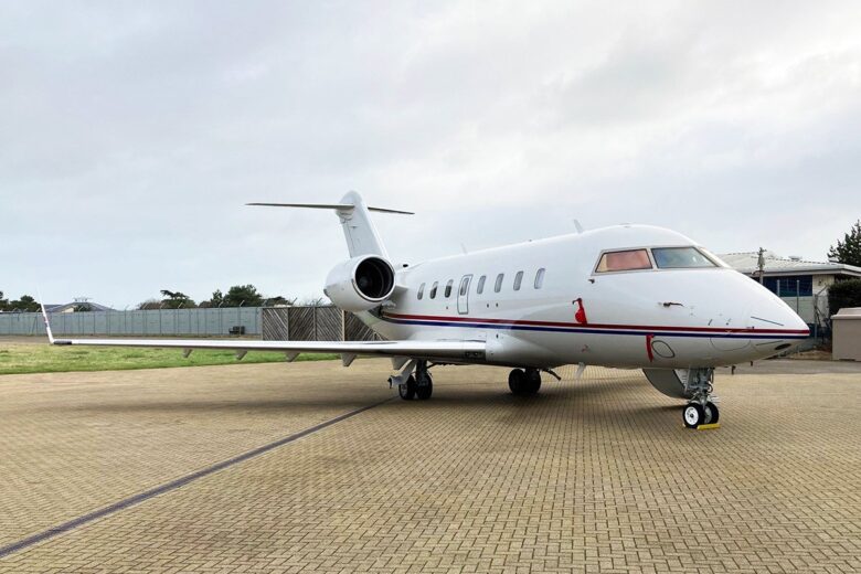 Flying Colours installing its first Gogo L3 AVANCE in Challenger ...