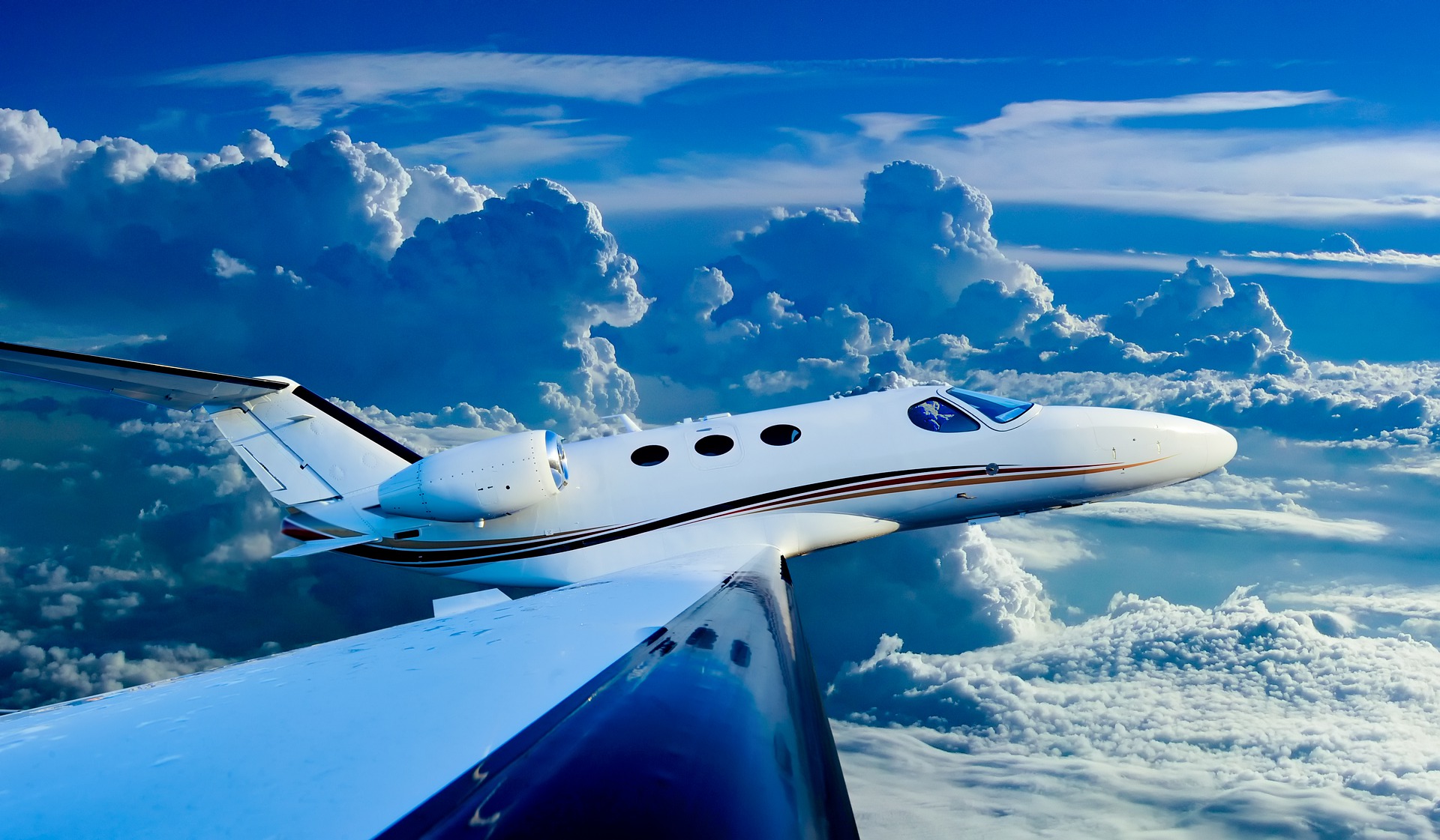 JetNet sells majority stake to up growth capital | Corporate Jet ...