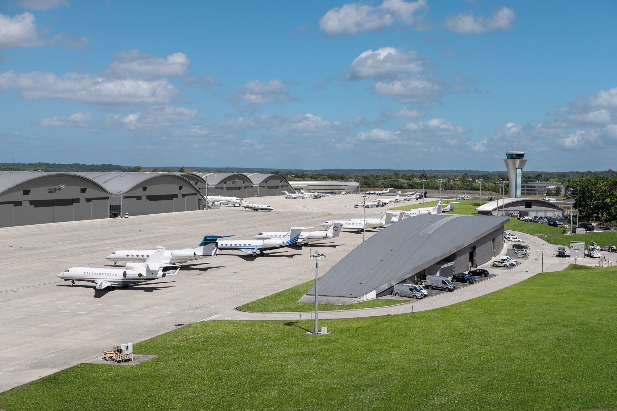 Farnborough business flights ‘yield £1.9bn for UK economy’ | Corporate ...