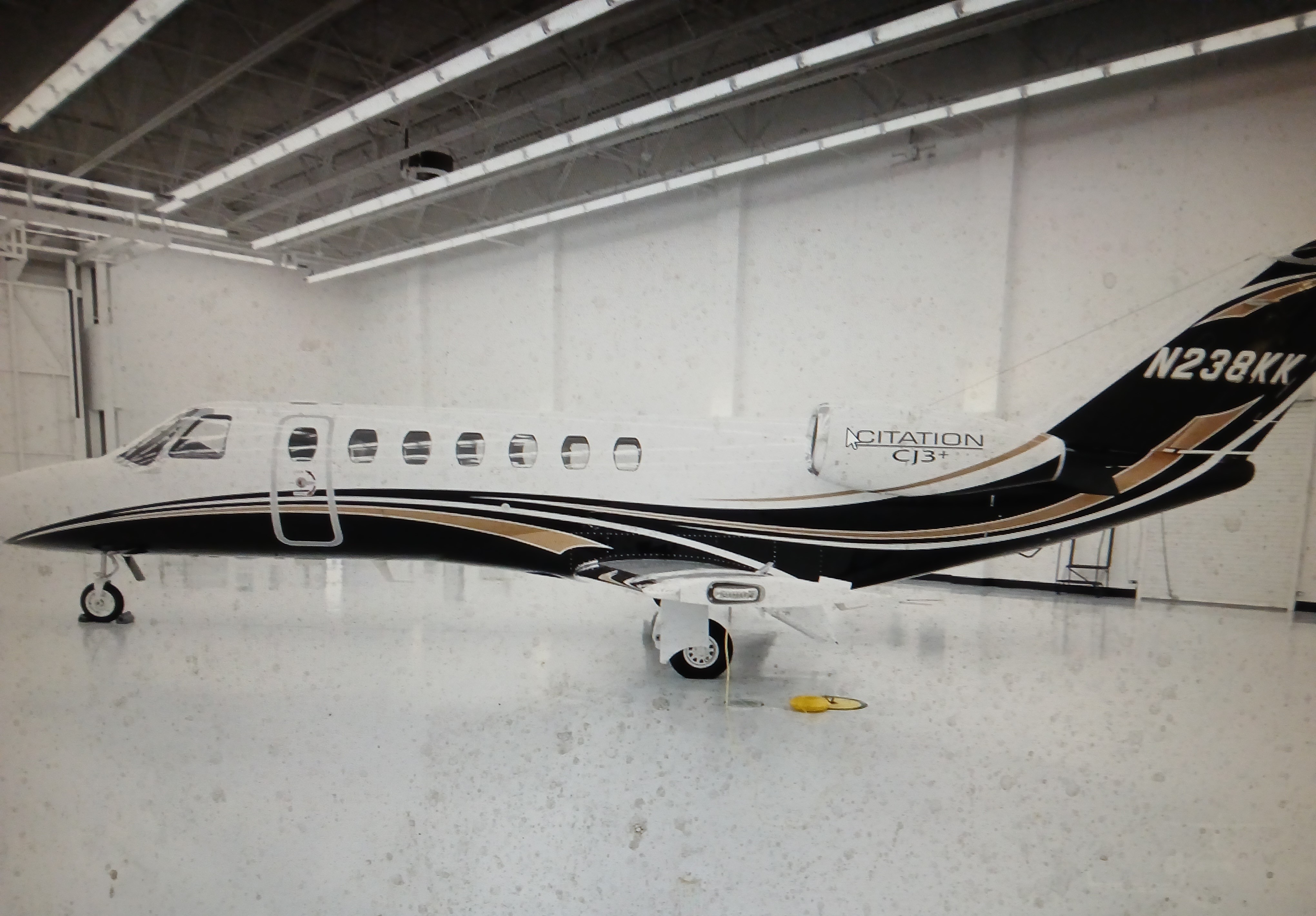 AirSprint takes delivery of its 37th aircraft | Corporate Jet Investor ...