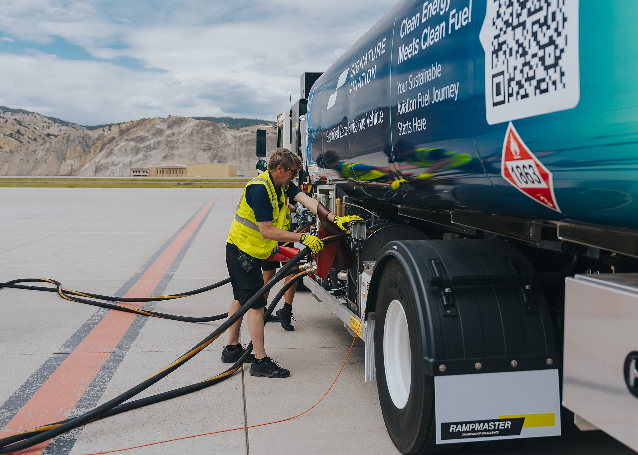 Signature Aviation to offer SAF at six new locations | Corporate Jet ...